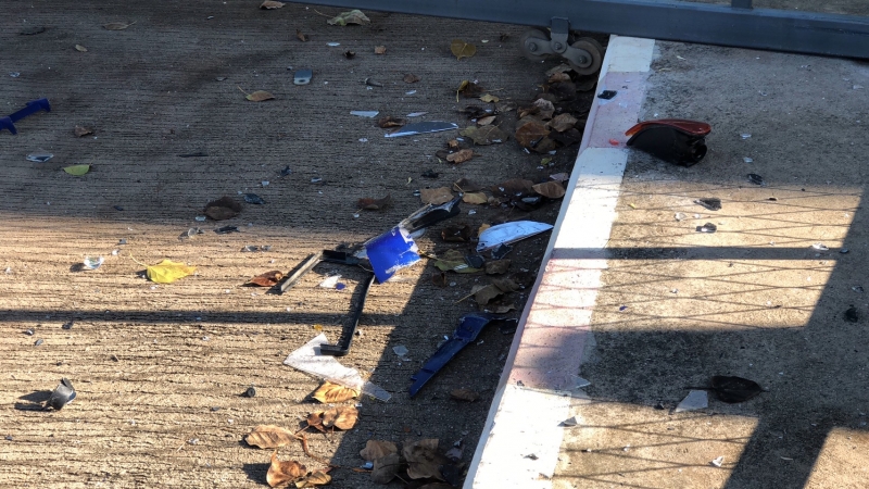 หาดใหญ่ | เมาแล้วขับรถเก๋งเสียหลักพุ่งชนประตูรั้ว ทางเข้ารพ.สงขลา ...