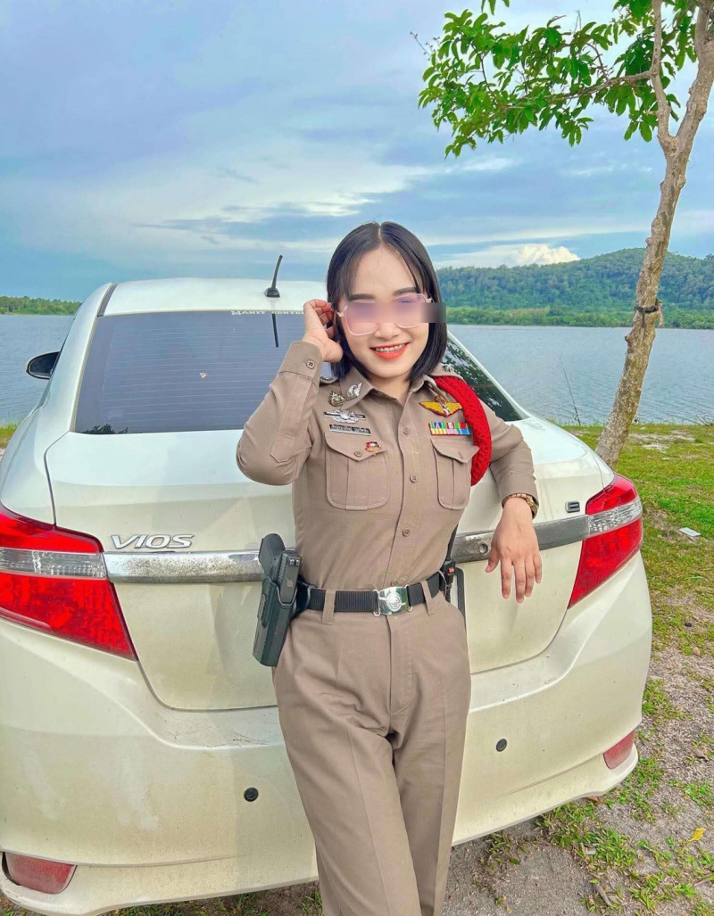 นราธิวาส | รวบแล้วผู้กองหมวย ตำรวจเก๊สวมเครื่องแบบหลอกเงินนับแสนบาท ก่อนหลบหนีไปแต่งงานกับทหารยศ ...