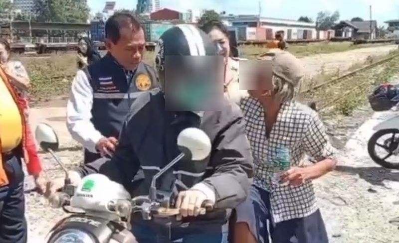 หาดใหญ่ | ยายวัย 80 ปี น้อยใจลูกชาย ปีนเสาส่องไฟสปอร์ตไลท์สูงกว่า 20 เมตร || Hatyaifocus.com