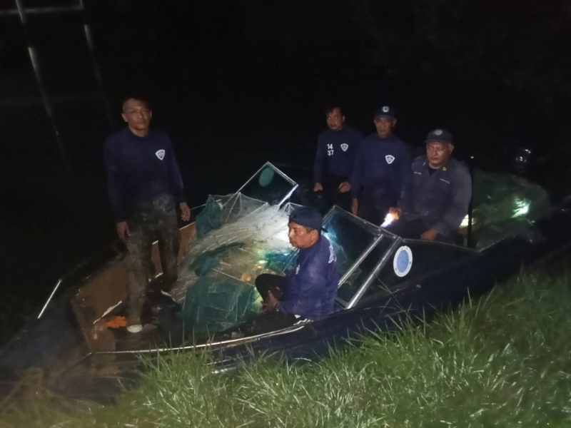 พัทลุง | ยึดลอบพับได้ไอ้โง่ทะเลสาบสงขลา เกาะหมาก 63 ลูก ไฟฉาย 40 ดวง || Hatyaifocus.com